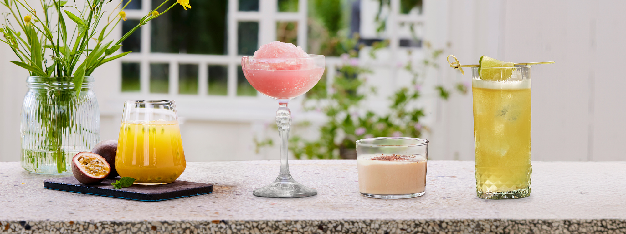 65 Cocktails & Mocktails Opskrifter Samlet Til Dig - Få Dem Her